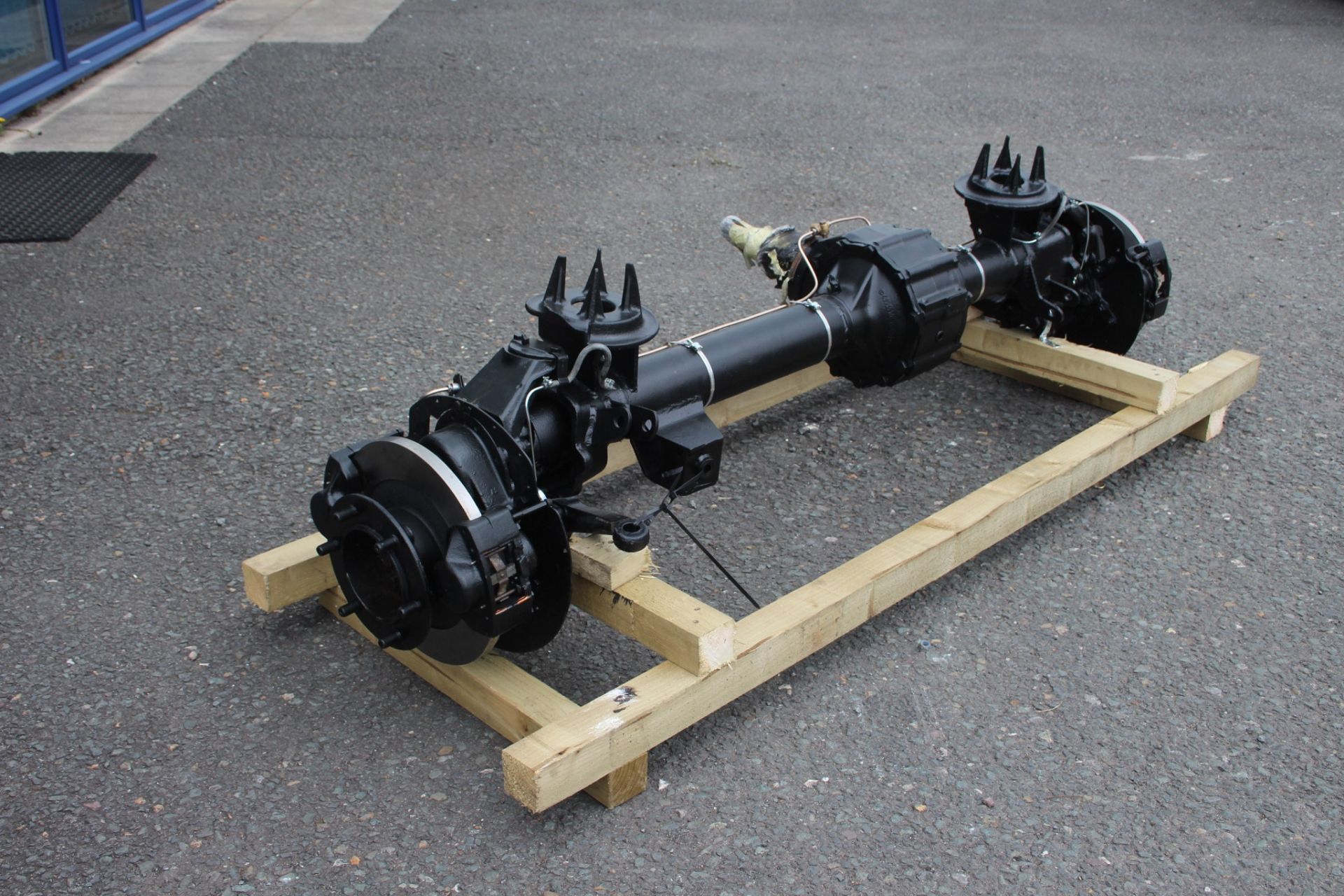 REWORKED FRONT AXLE FOR UNIMOG U1300L 435 115 | Atkinson Vos