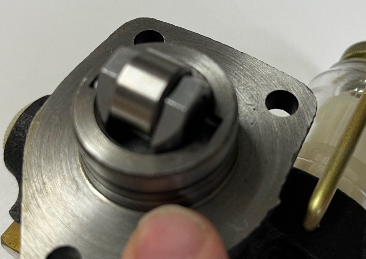 LIFT PUMP UNIMOG MB TRAC OM352 | Atkinson Vos