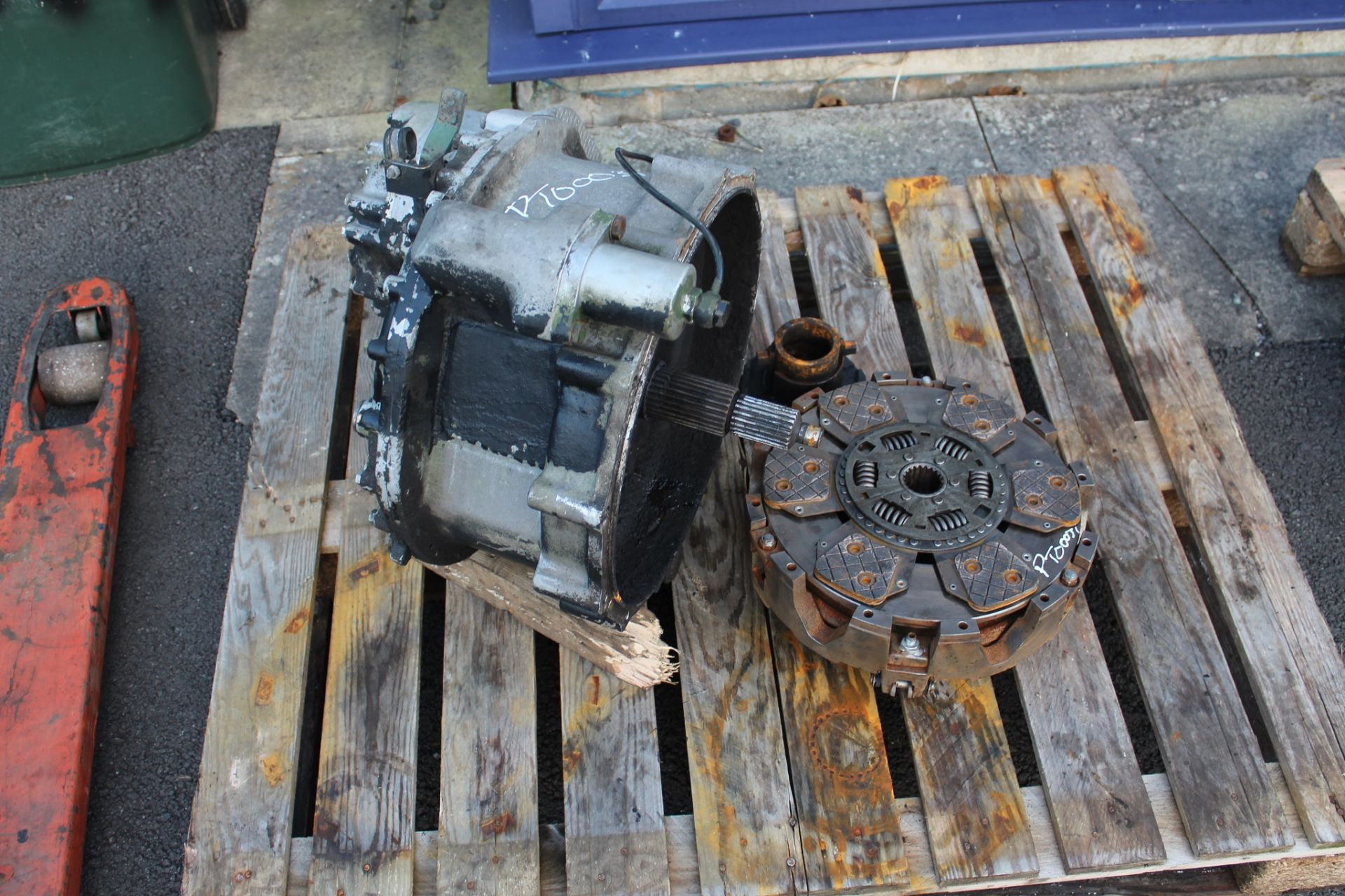 USED DOUBLE CLUTCH PTO BOX | Atkinson Vos