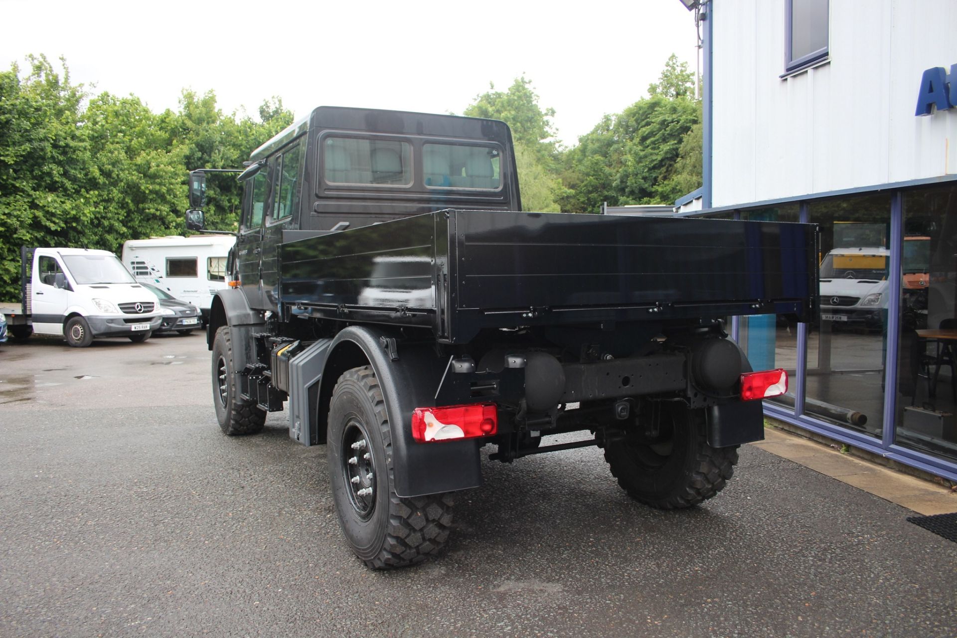 NEW DOKA UNIMOG BODY | Atkinson Vos