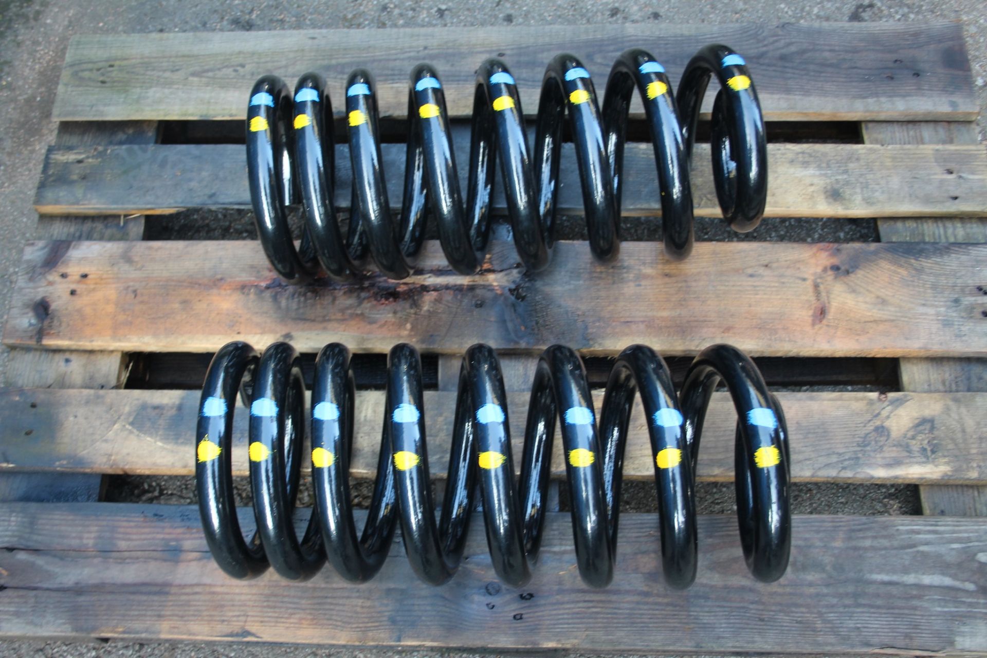 AV REAR HEAVY DUTY SPRINGS 405 UNIMOGS | Atkinson Vos