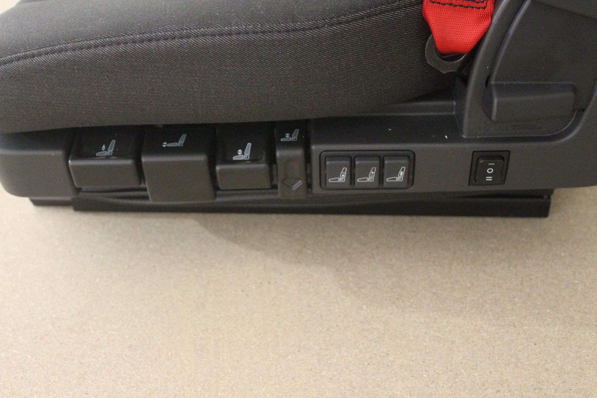NEW ISRI Air Seats | Atkinson Vos