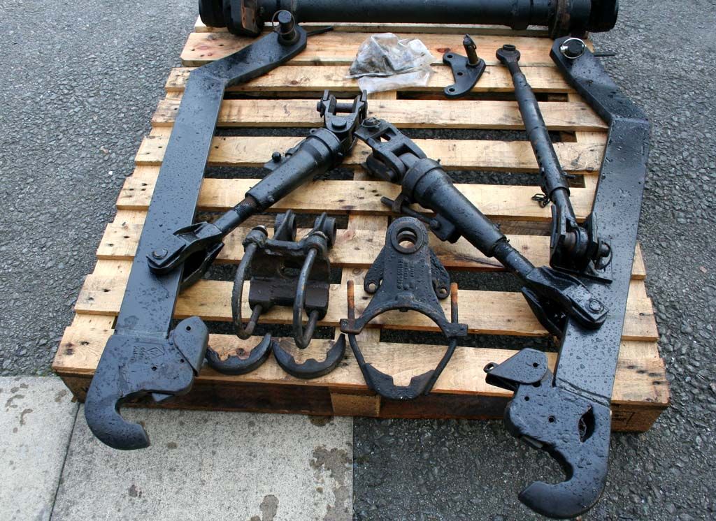USED THREE POINT LINKAGE 425/437 | Atkinson Vos