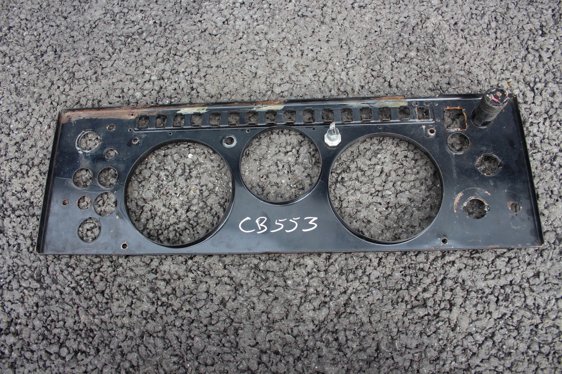 USED DASH PANEL SBU EARLY DASH BLACK | Atkinson Vos