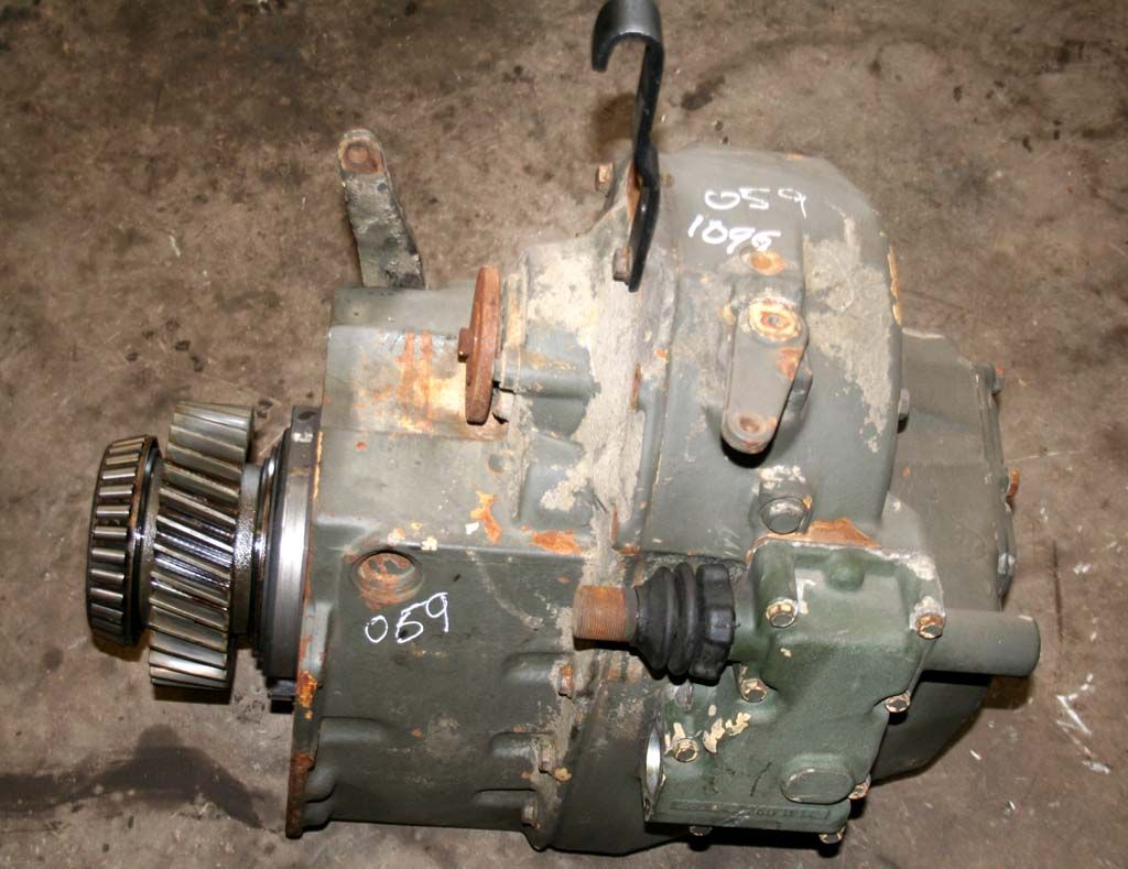 REPAIR CUSTOMERS UNIMOG GEARBOX | Atkinson Vos