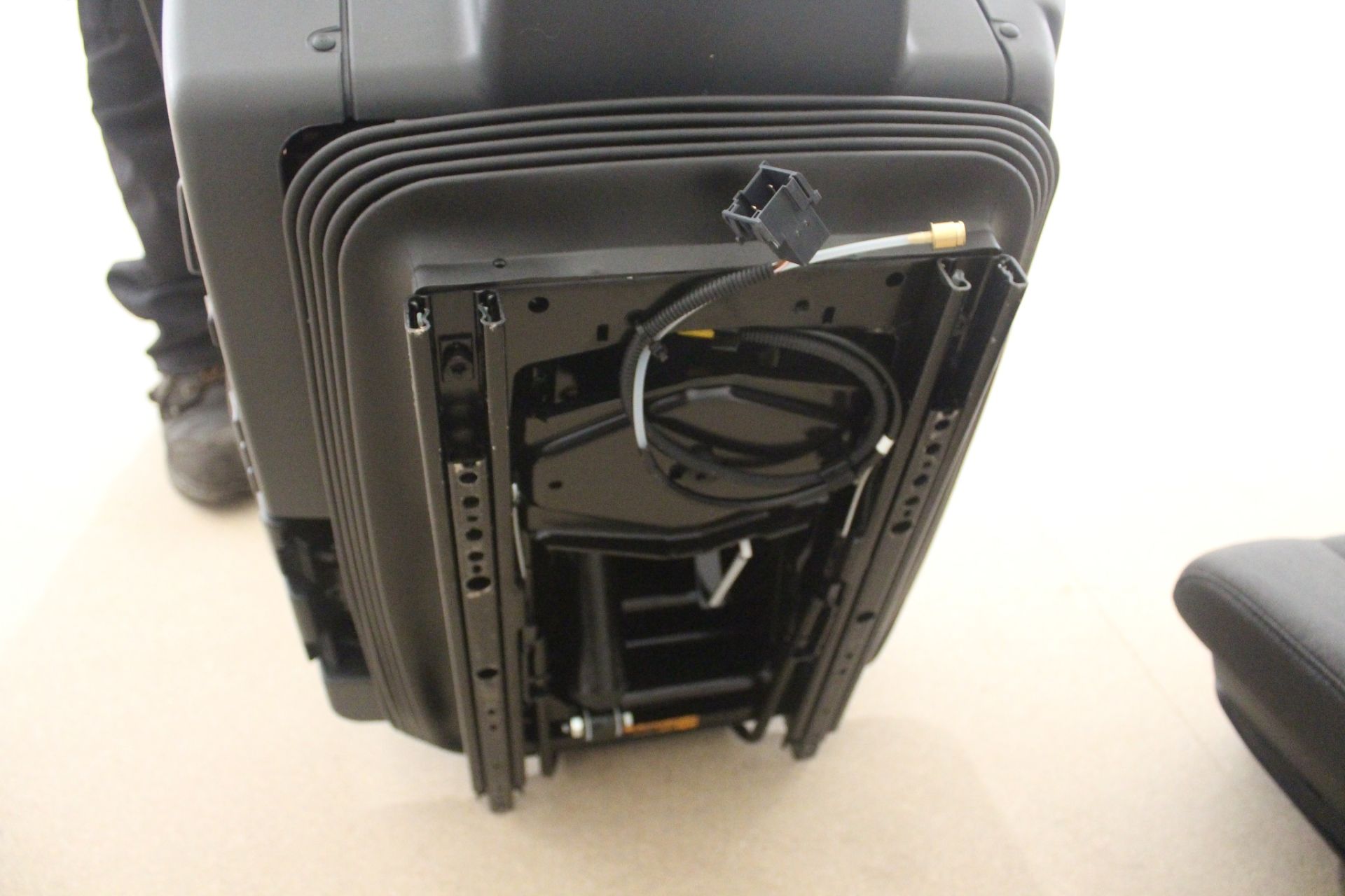 NEW ISRI Air Seats | Atkinson Vos